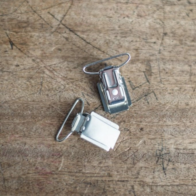 Merchant & Mills : 1.25” Brace Clips — DEAR GEMINI